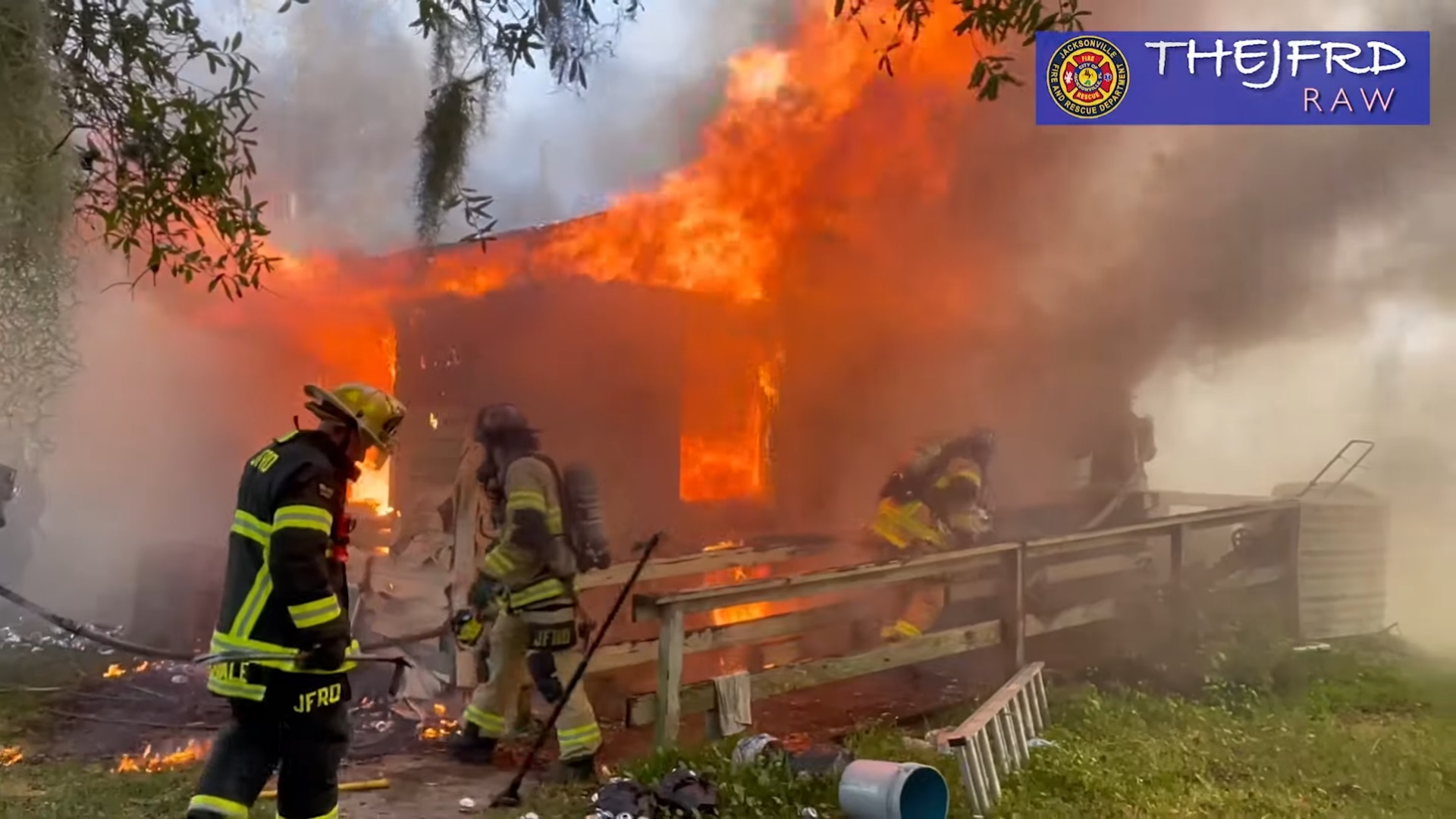 Video: Florida house fire with four firefighters hurt - Statter911