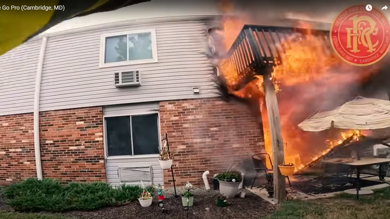 Pre-arrival video shows house fire progression - Statter911