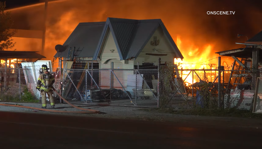 Early video from Texas lumber yard fire - Statter911